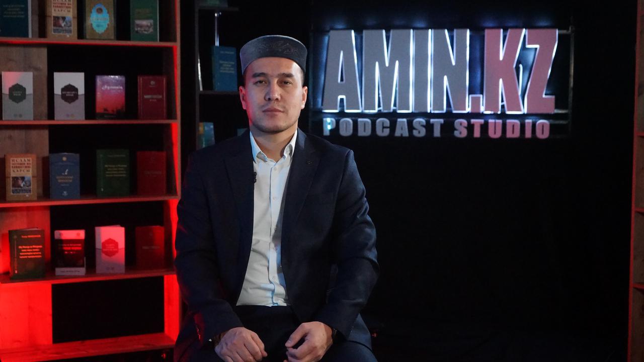 Белгілі ұстаз Қуаныш Әбішев Атырау студиясында сұхбат берді | AMIN.KZ