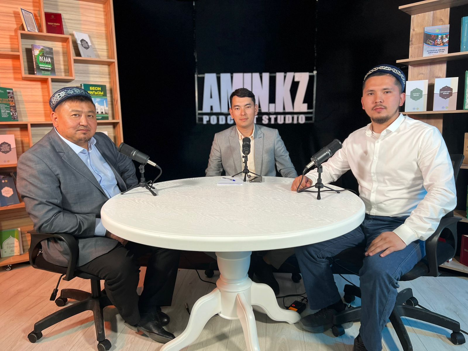 Имамдар кибербуллинг тақырыбында сұхбат берді | AMIN.KZ