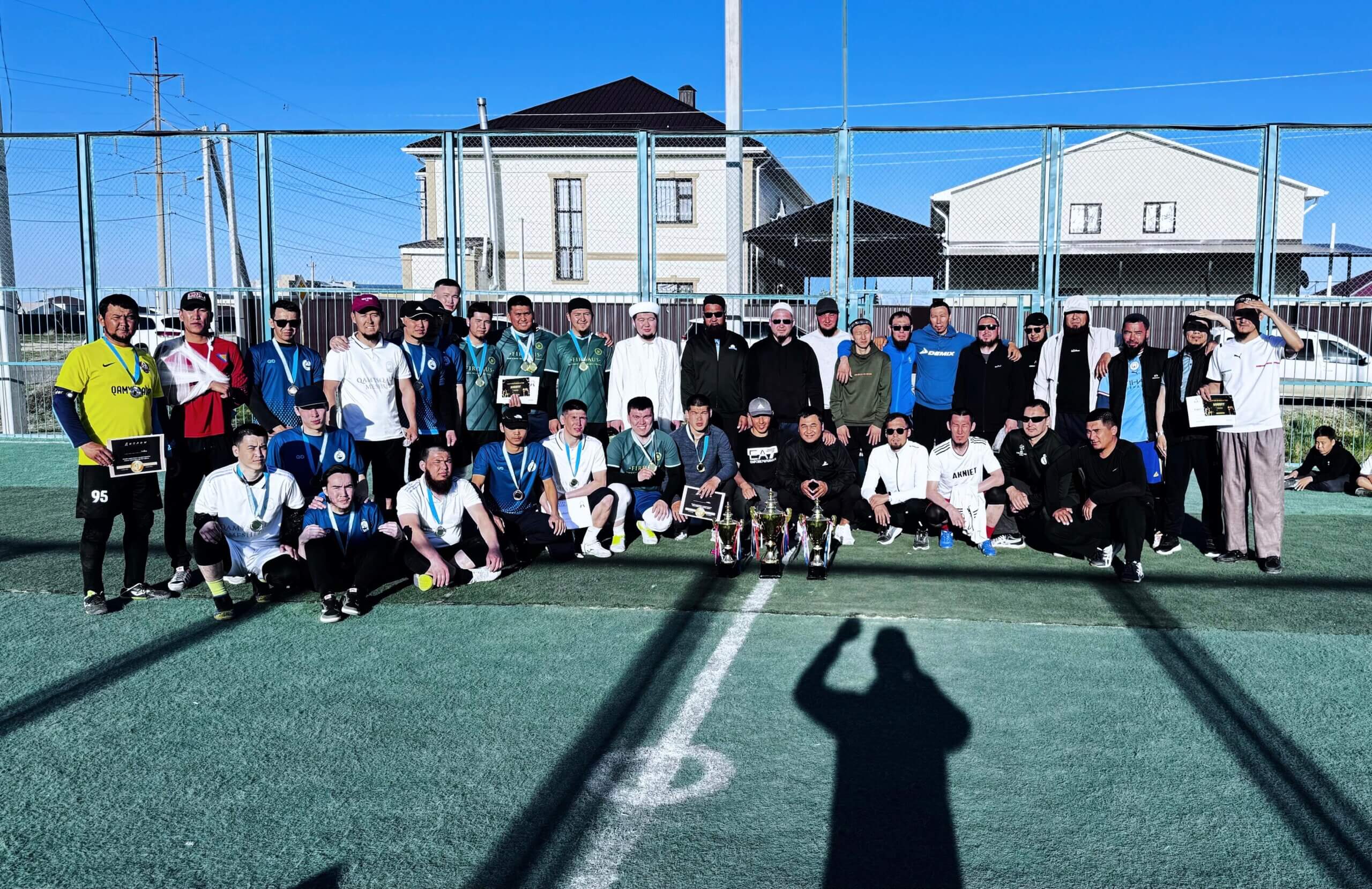 Жылыойда футболдан қайырымдылық турнирі өтті | AMIN.KZ